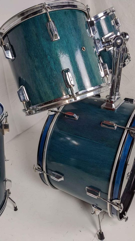 Westbury drum kit Custom blue wood stain finish – Open Mind Drums