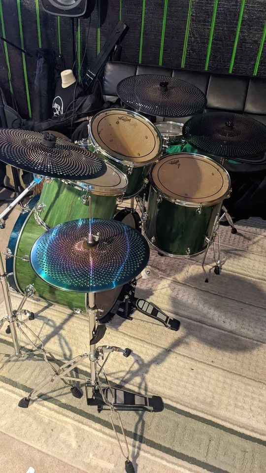 New Cymbals and stands with custom Peavey drum kit – Open Mind Drums