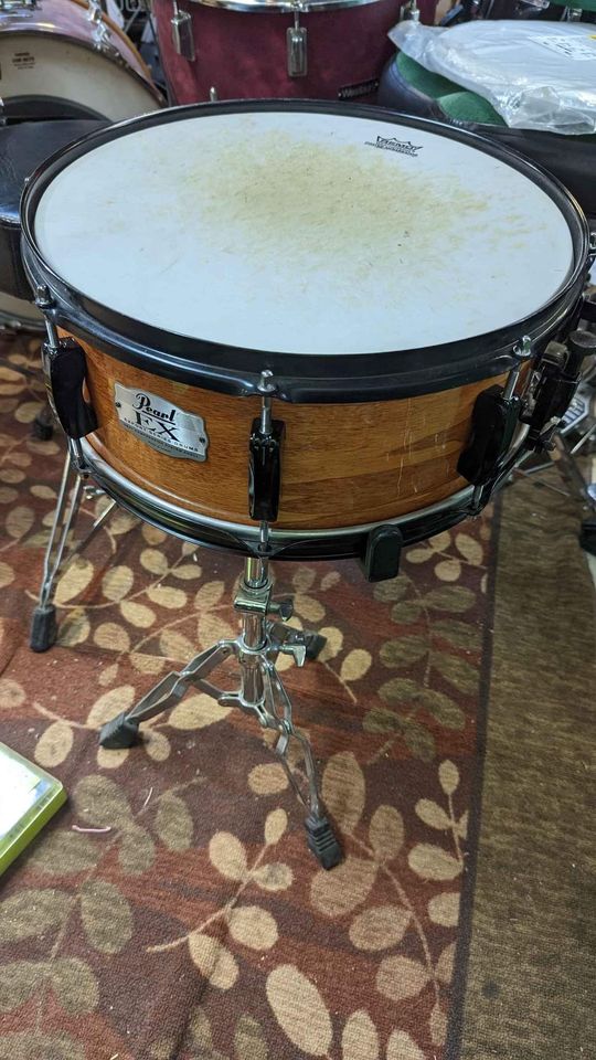 Pearl Export Series custom stained and varnished Snare drum – Open Mind ...